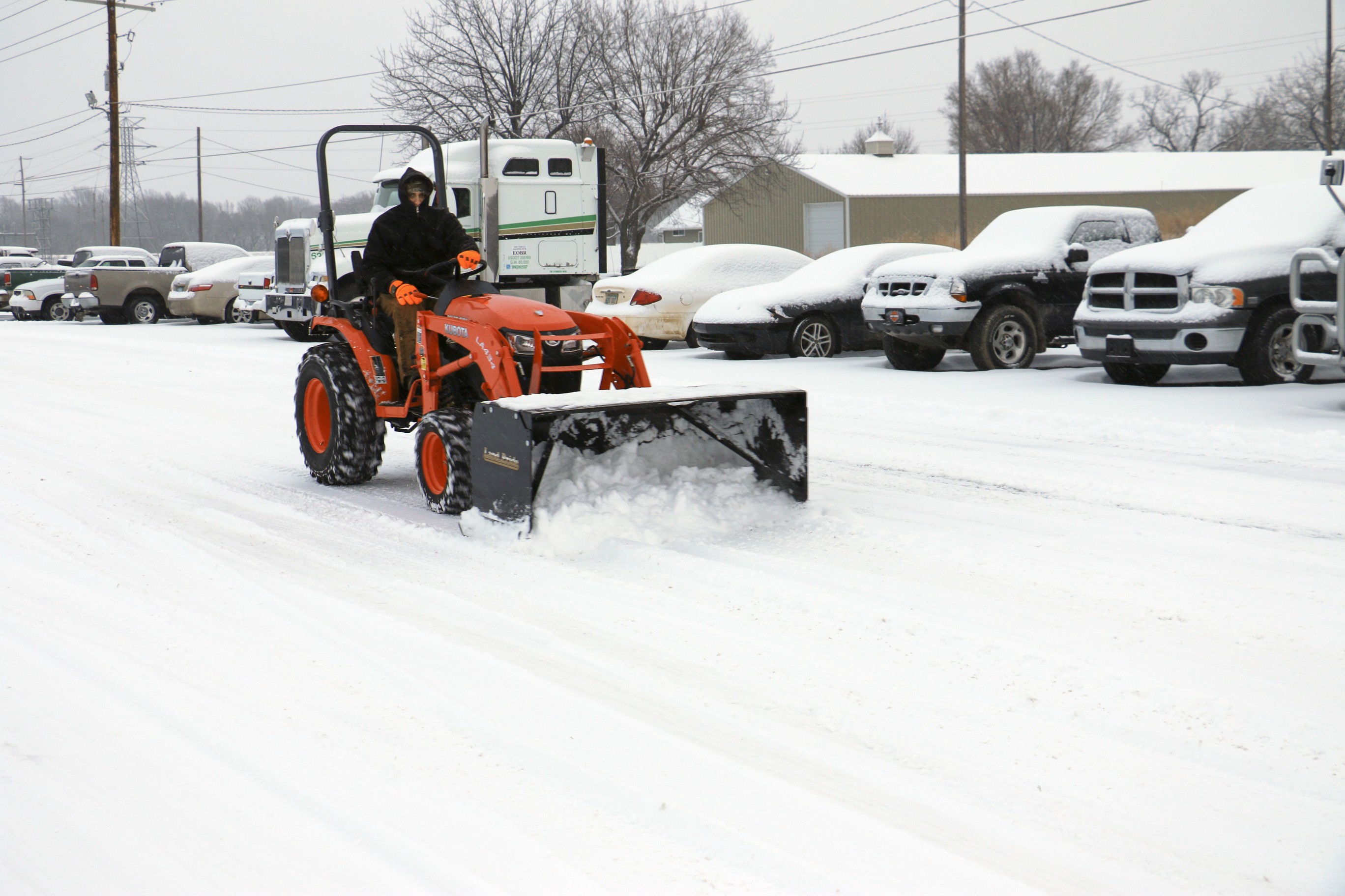 SPL10 SERIES LOADER MOUNT SNOW PUSHERS - Ewald Kubota